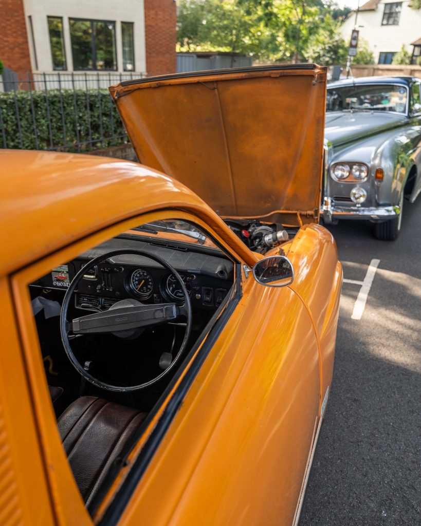 The Classic Cars of Wimbledon Common's Southside Hustle